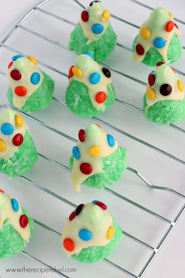 No-Bake Christmas Tree Cookies - The Recipe Rebel No-Bake Christmas Tree Cookies - The Recipe Rebel
