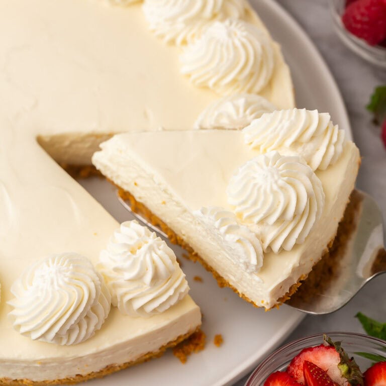 Light Chocolate Cheesecakes - The Recipe Rebel