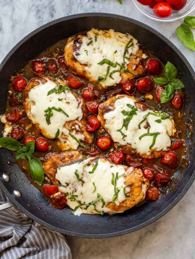 Chicken Caprese Skillet - The Recipe Rebel