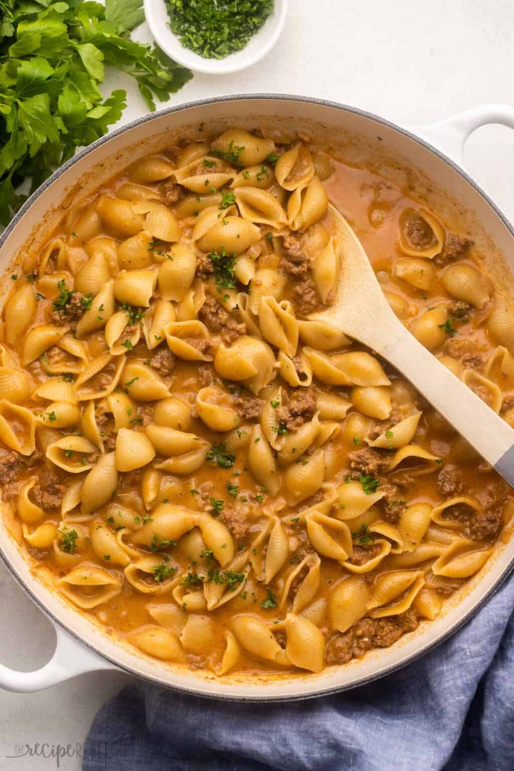 One Pan Cheeseburger Pasta recipe - The Recipe Rebel [VIDEO]