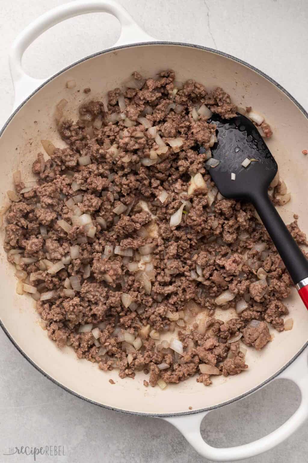 One Pan Cheeseburger Pasta recipe - The Recipe Rebel [VIDEO]