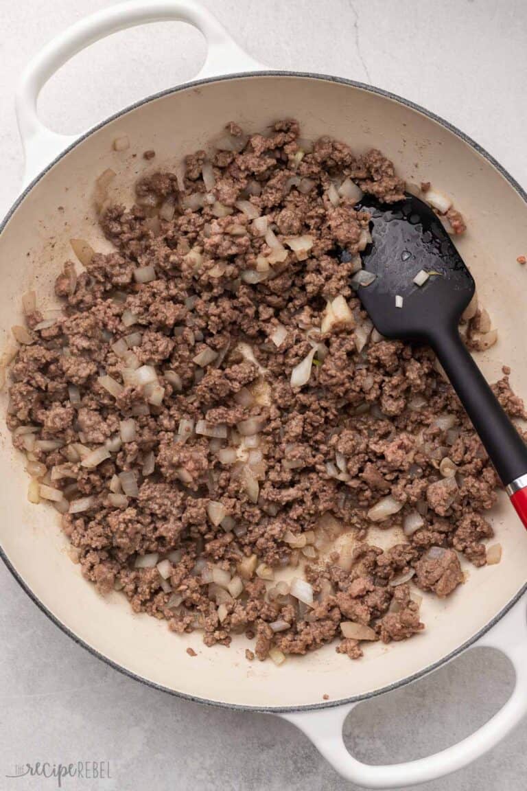 One Pan Cheeseburger Pasta recipe - The Recipe Rebel [VIDEO]