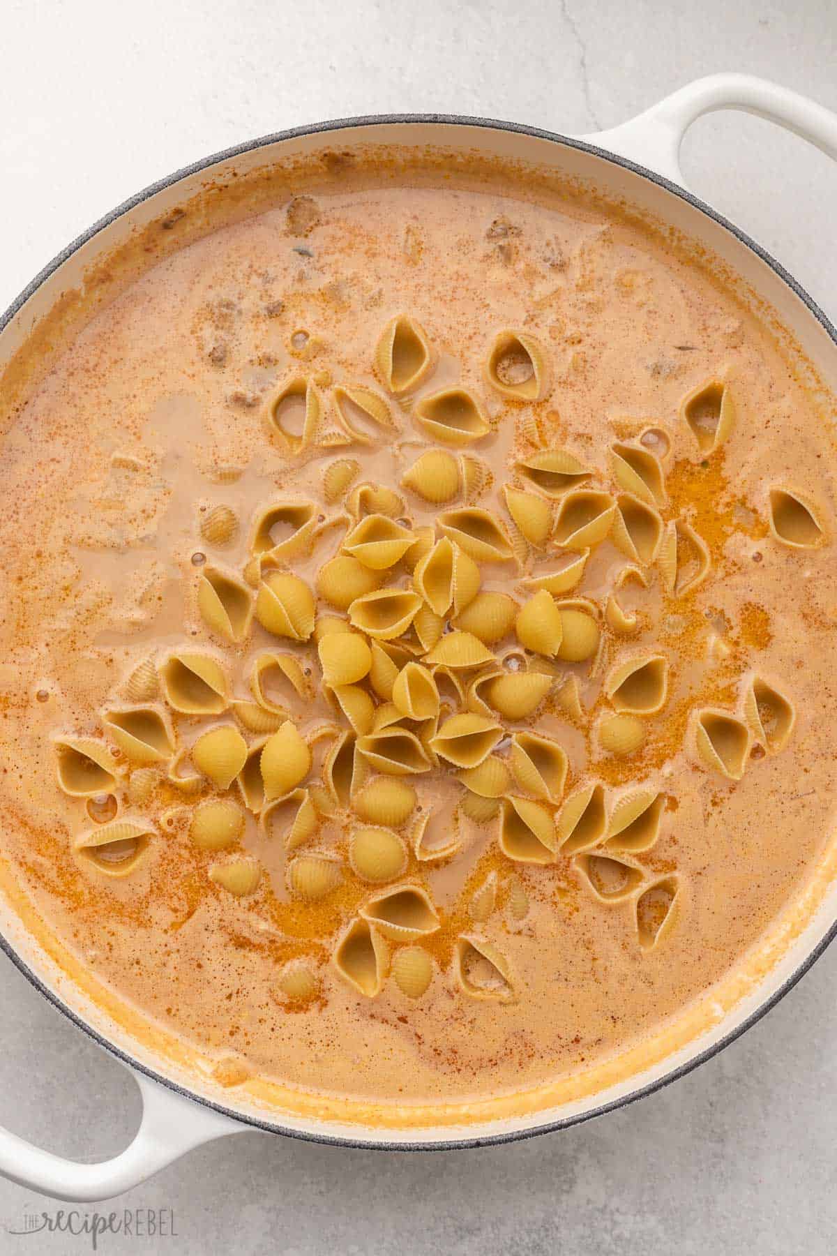 One Pan Cheeseburger Pasta recipe - The Recipe Rebel [VIDEO]