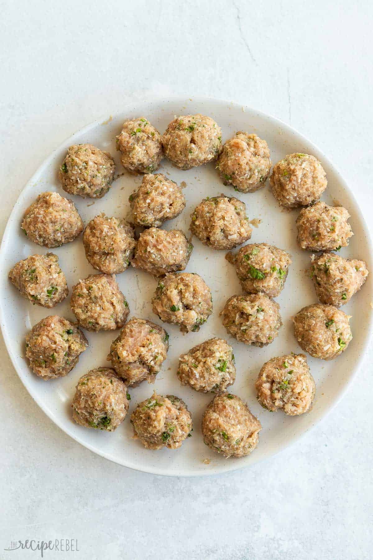 Tuscan Chicken Meatballs and Orzo - The Recipe Rebel [VIDEO]