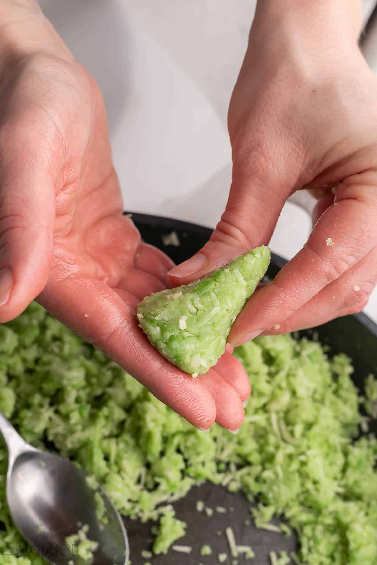 No-Bake Christmas Tree Cookies - The Recipe Rebel