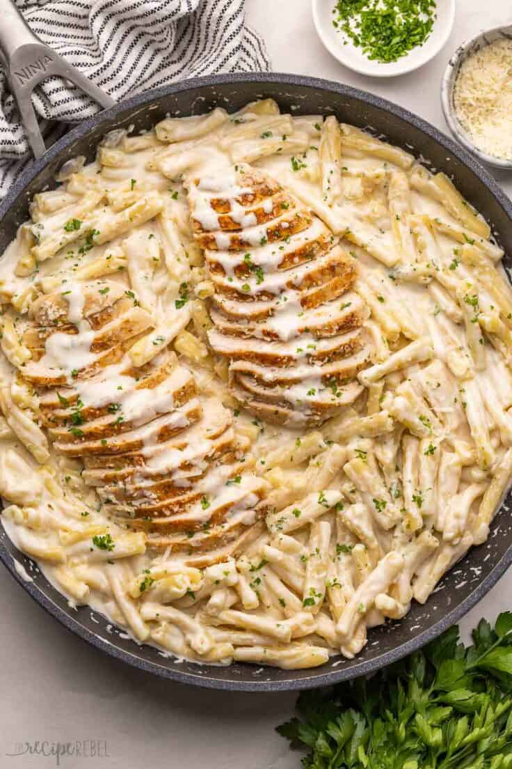 Garlic Parmesan Chicken Pasta - The Recipe Rebel