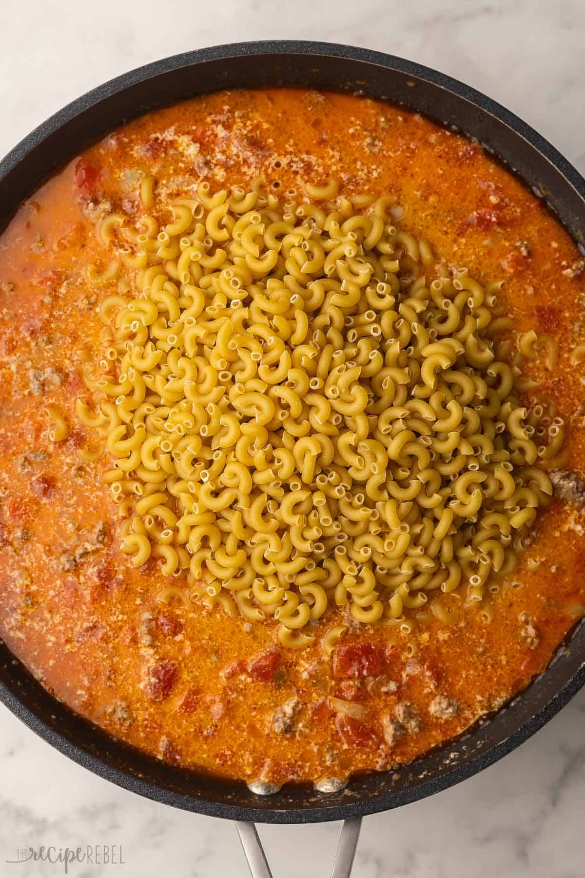 ONE POT Taco Macaroni recipe (easy ground beef dinner!) - The Recipe Rebel